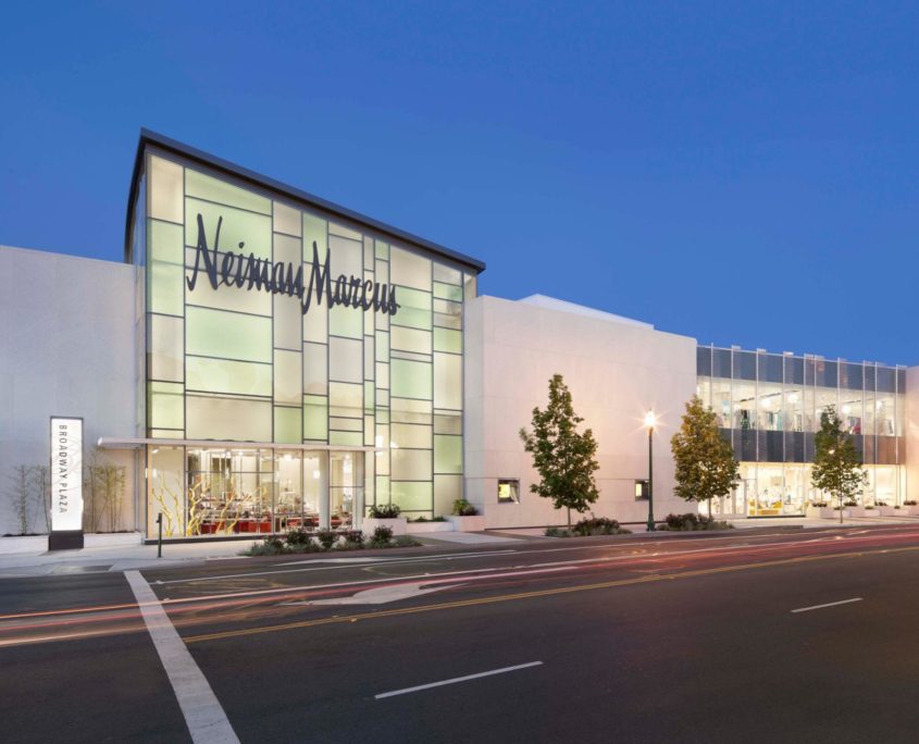 Neiman Marcus Broadway Plaza - Swinerton