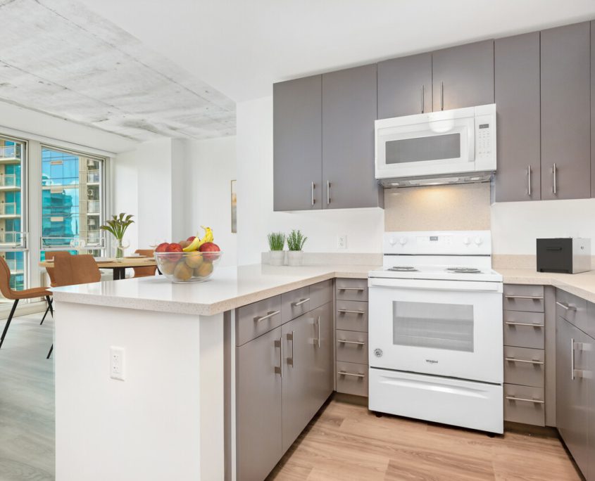 Queen Emma - Swinerton