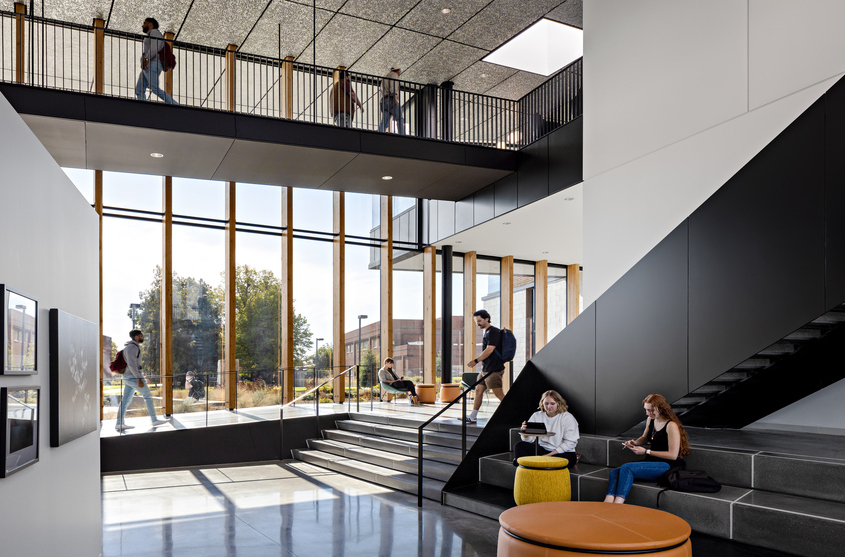 Spokane Falls Community College Fine and Applied Arts Building - Swinerton